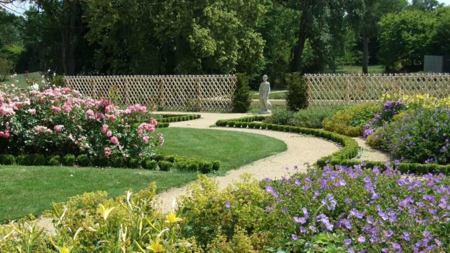 Route des Joyaux de la Mayenne - 15 châteaux, parcs et jardins de la Maynne