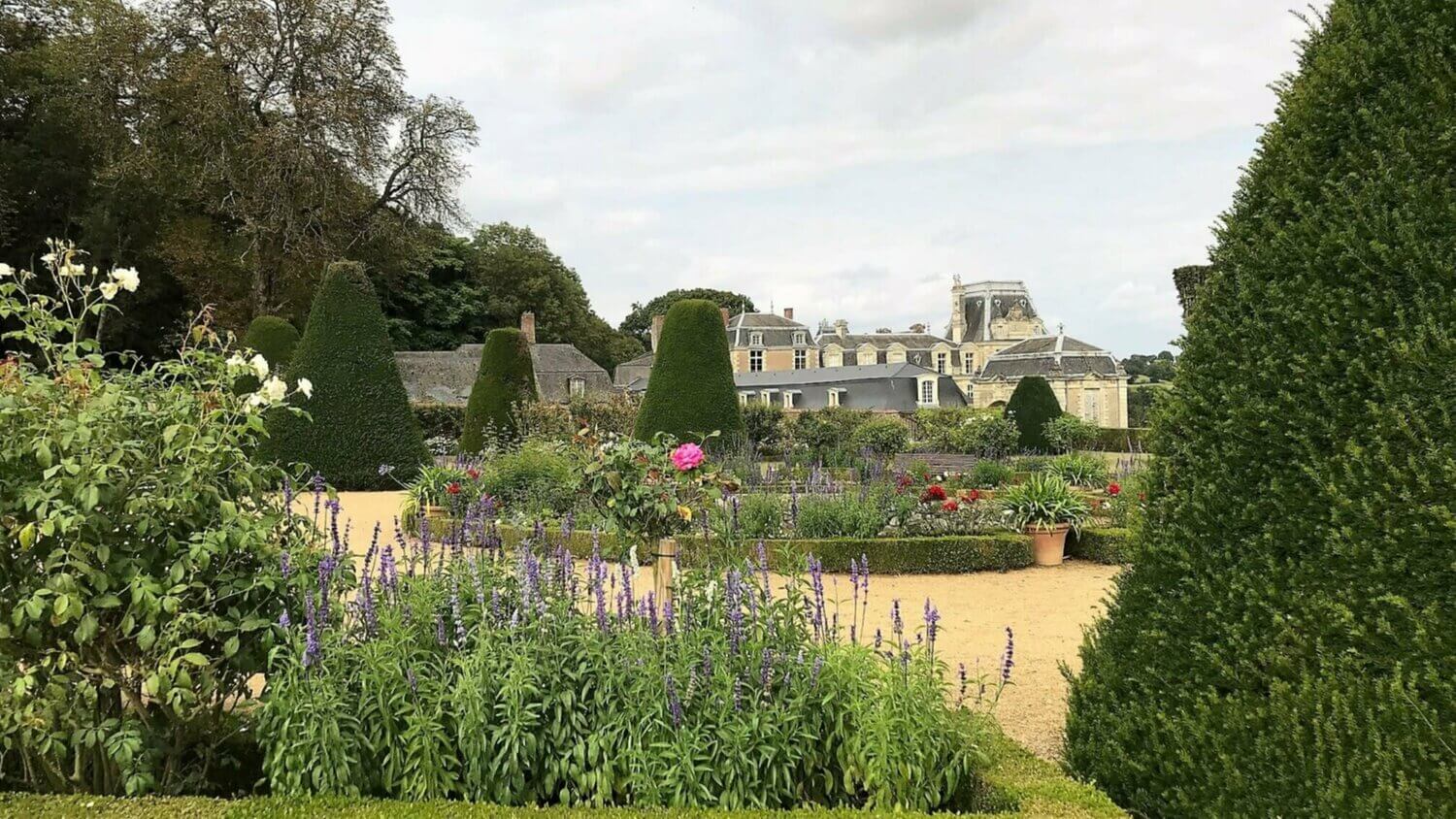 Route des Joyaux de la Mayenne - 15 châteaux, parcs et jardins de la Maynne