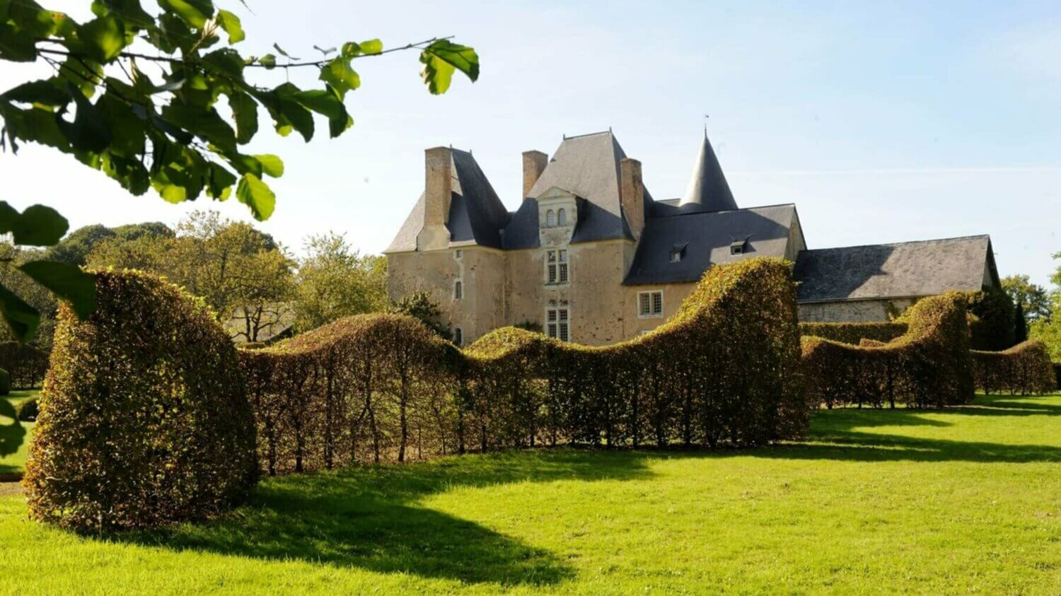 Route des Joyaux de la Mayenne - 15 châteaux, parcs et jardins de la Maynne
